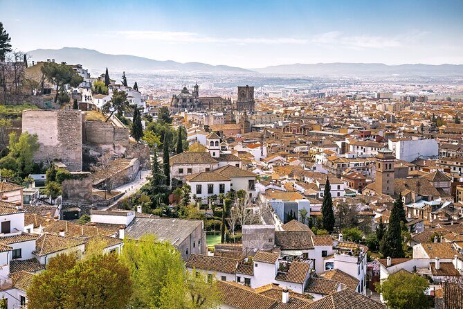 Alhambra with Nazaries Palaces Private Tour - FAQ