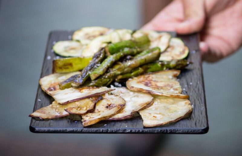 Alicante: Central Market Guided Food Tour with Tapas Bars - Key Points