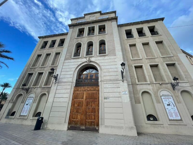 Alicante: Private Guided Visit to Alicante Bullring & Museum - Discovering Hidden Corners of the Bullring