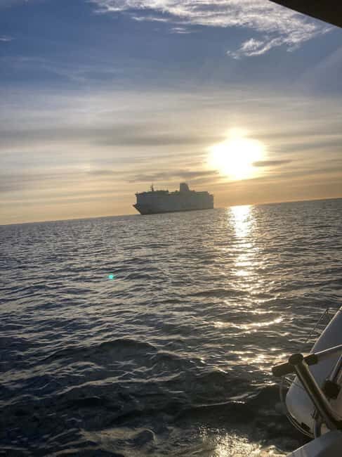 Alicante: Private Yacht Cruise with Drinks - Key Points