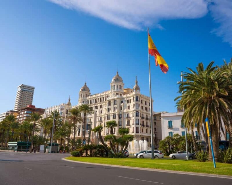 Alicante Walking Tour: Landmarks & Local Life - Discover the Charm of Alicante with a Local-Guided Walk