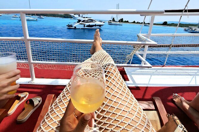 All-Inclusive Blue Lagoon & 3 Island Boat Tour with Food & Drinks - FAQ