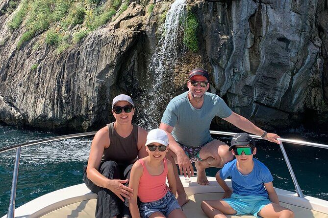 All-Inclusive Capri Boat Tour with City Visit from Positano - Key Points