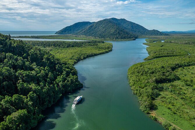 All Inclusive Day Tour to Frankland Islands Great Barrier Reef - Key Points