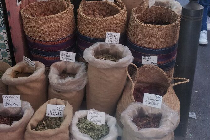 All Inclusive Food & History Tour of Marseille with Local Guide - The Sum Up