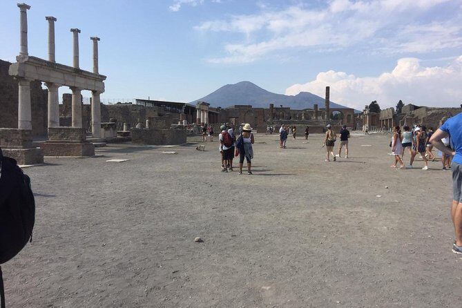 All-Inclusive Pompeii Tour with Guide, Lunch & Ticket from Rome - Who Should Consider This Tour?