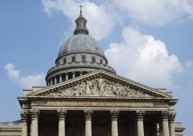 All Inclusive Private Car Tour of Paris - Detailed Breakdown of the Itinerary