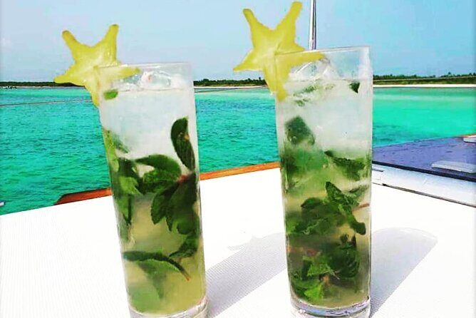 All-Inclusive Private Luxury Yacht Charter in Riviera Maya - The Sum Up