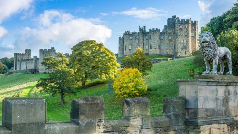 Alnwick Castle, Northumberland & Scottish Borders 1-Day Tour - Key Points  