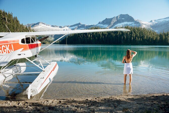Alpine Lake Flightseeing Experience from Squamish - The Allure of the Guides and the Scenery