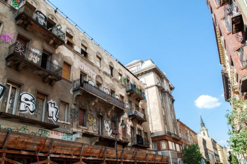 Alternative Budapest Walking Tour - Cultural Hotspots and Hidden Corners