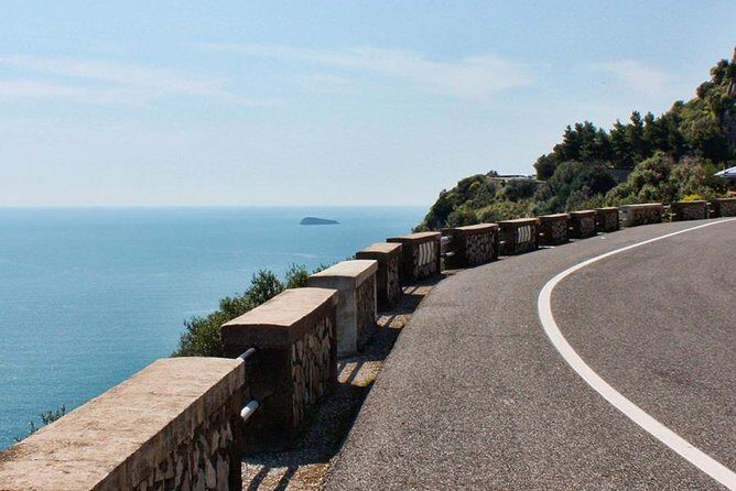 Amalfi coast day tour from Sorrento with an English speaking private driver - Why This Tour Works So Well