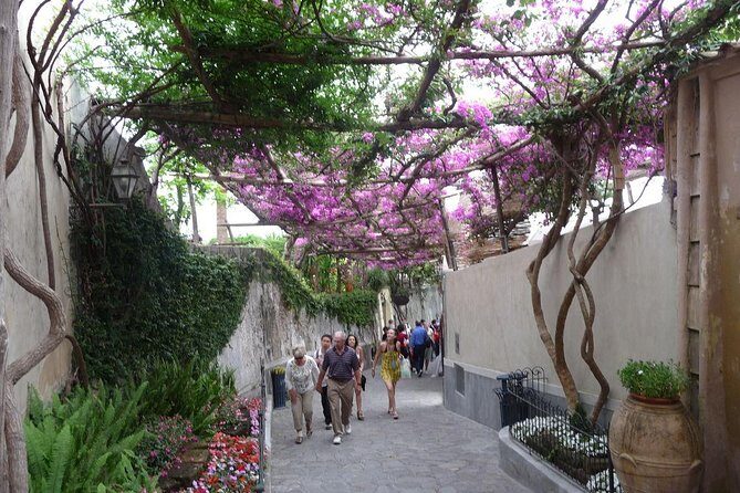 Amalfi Coast Positano and Emerald Grotto Fullday from Rome - FAQ