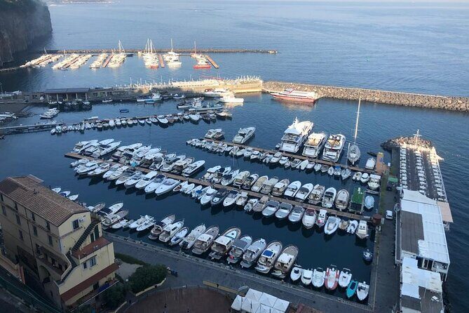 Amalfi Coast Sharing boat tour from Sorrento - FAQs