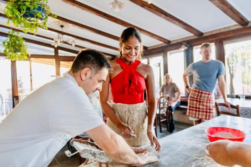 Amalfi: Mozzarella, Fettuccine, and Tiramisù Cooking Class - Key Points