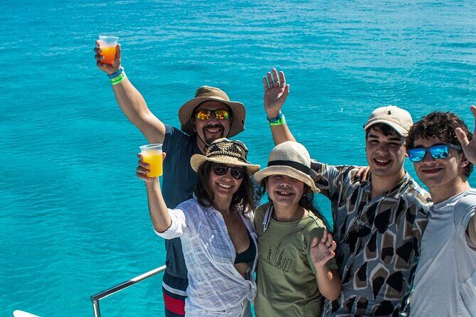 Amazing Catamaran to Isla Mujeres & Ice Bar from Playa del Carmen - FAQ