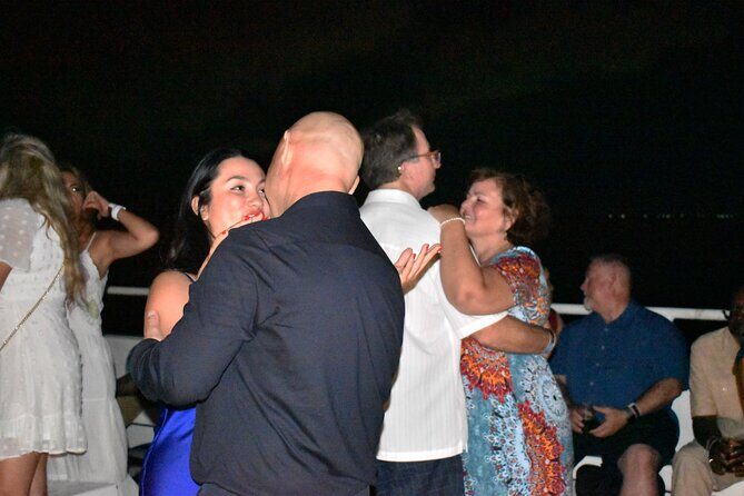 Amazing Romantic Dinner In Cancun On A Spanish Galeon The Best Sunset Activity - Practical Details & Tips