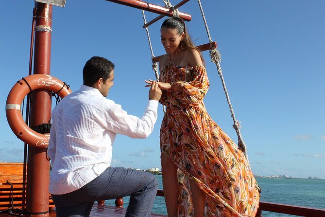 Amazing Romantic Dinner on a Spanish Galeon with Saxophone Music - FAQ