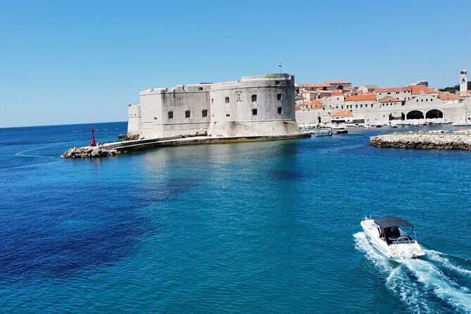 Amazing Sunset by private boat - FAQs