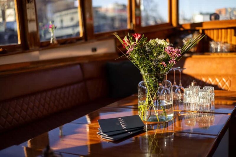 Amsterdam: 1.5-Hour High-End Morning Breakfast Canal Cruise - Key Points