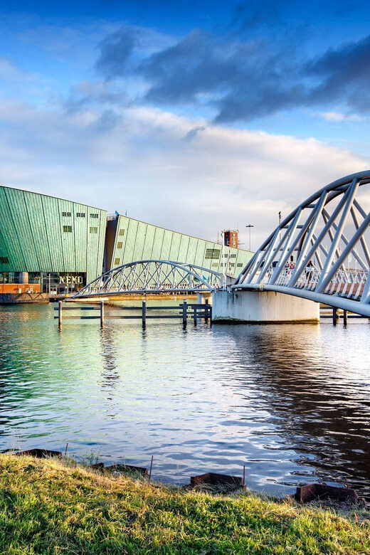 Amsterdam: 1-Hour Canal Cruise & NEMO Science Museum - Additional Perks and Considerations