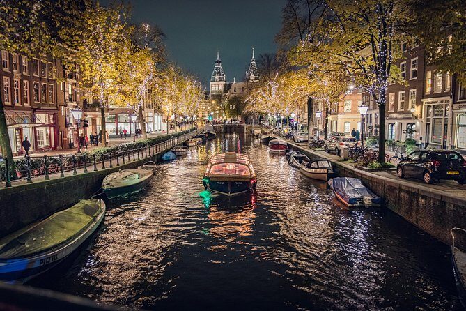 Amsterdam 2-Hour Evening Cruise With Live Guide and Bar - An In-Depth Look at the Experience