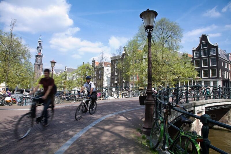 Amsterdam: 3-Hour Private Bike Tour of the City Center - A Deep Dive into the Amsterdam Bike Tour