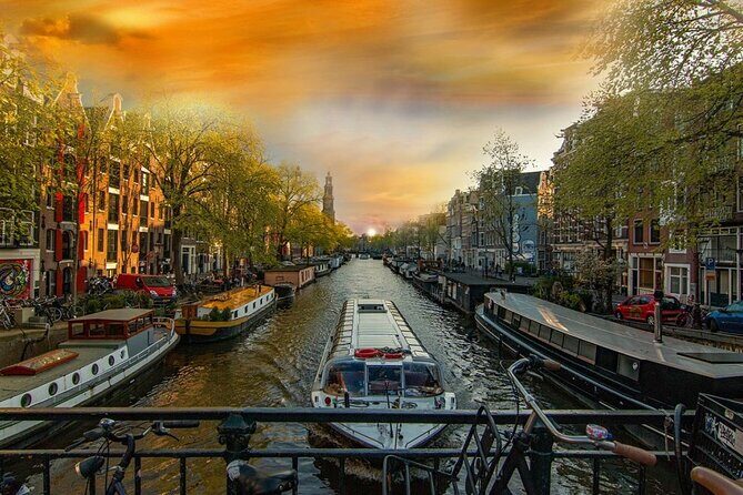 Amsterdam Airport (AMS) Transfer to Amsterdam/Rotterdam/Keukenhof - Practical Tips for Your Transfer