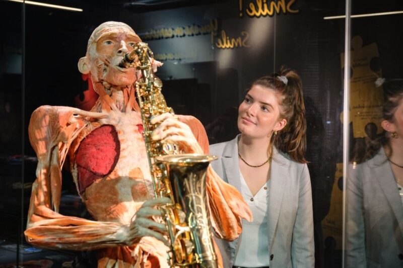 Amsterdam: Body Worlds Exhibition and Canal Cruise - Final Thoughts: Who Should Consider This Tour?