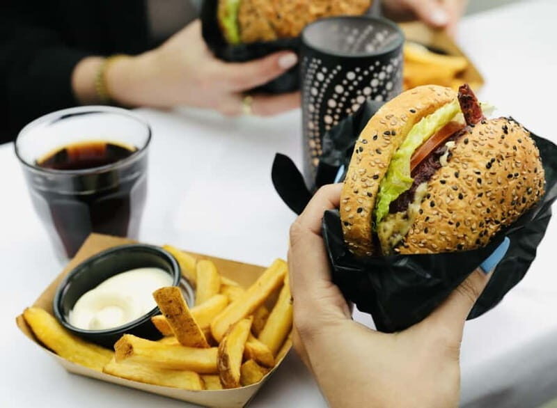 Amsterdam: Burger Cruise - Burgerbar & Canal Cruise - An In-Depth Look at the Burger Cruise Experience