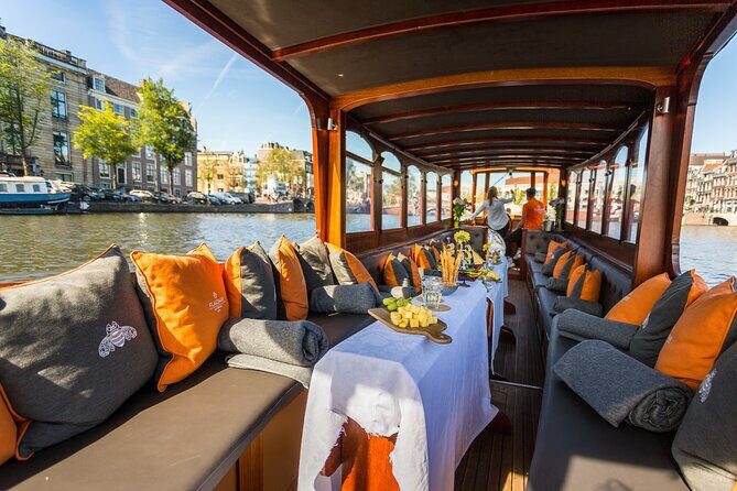 Amsterdam Canal Cruise with Cheese and Wine - A Practical Overview of the Tour