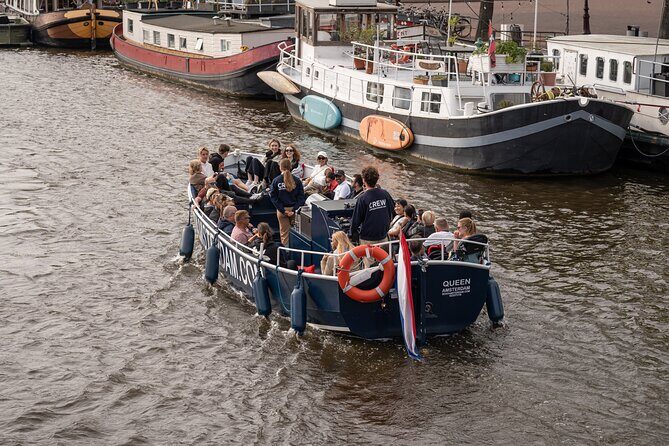 Amsterdam Canal Cruise with Live guide & Two drinks - Central St. - Frequently Asked Questions