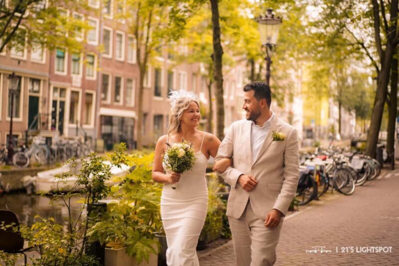 Amsterdam Canal, Tulip, Windmill Photoshoot | Custom Request - Key Points