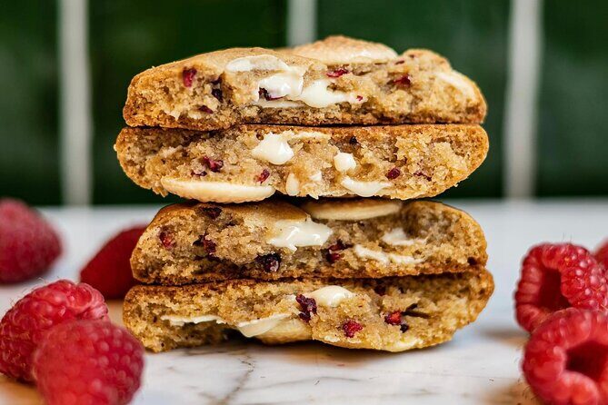 Amsterdam Christmas Walk with hot drink and Dutch treat - FAQ