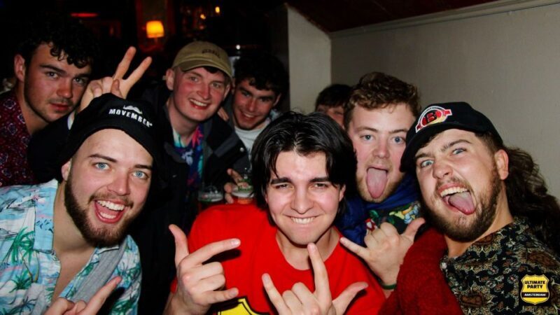 Amsterdam: City Center Bar Crawl and Nightlife Experience - The Guides and Their Impact