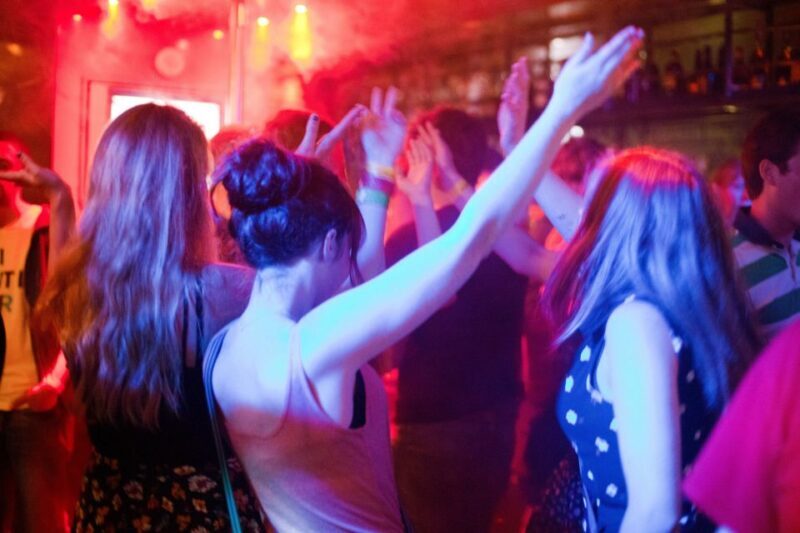 Amsterdam: City Center Bar Crawl and Nightlife Experience - Final Thoughts: Who Will Love This Experience?