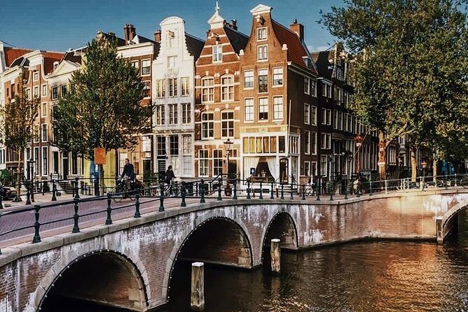 Amsterdam City Center & History - Exclusive Guided Walking Tour - A Deep Dive into the Tour Experience