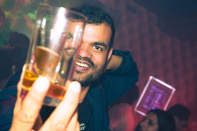 Amsterdam: City Centre Bar Crawl and Nightlife Experience - Is This Tour Worth It?