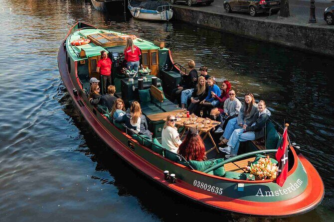 Amsterdam Classic Canal Cruise on a Historic Tugboat - An In-Depth Look at the Tour Experience