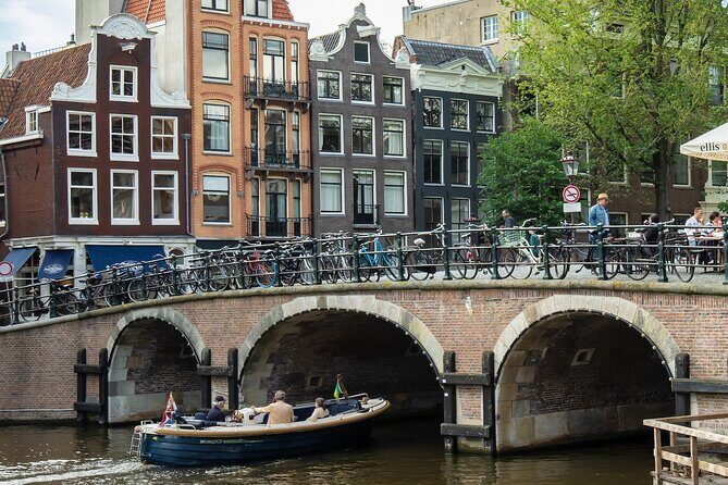 Amsterdam: Cultural Highlights in English/German/Italian - Key Points