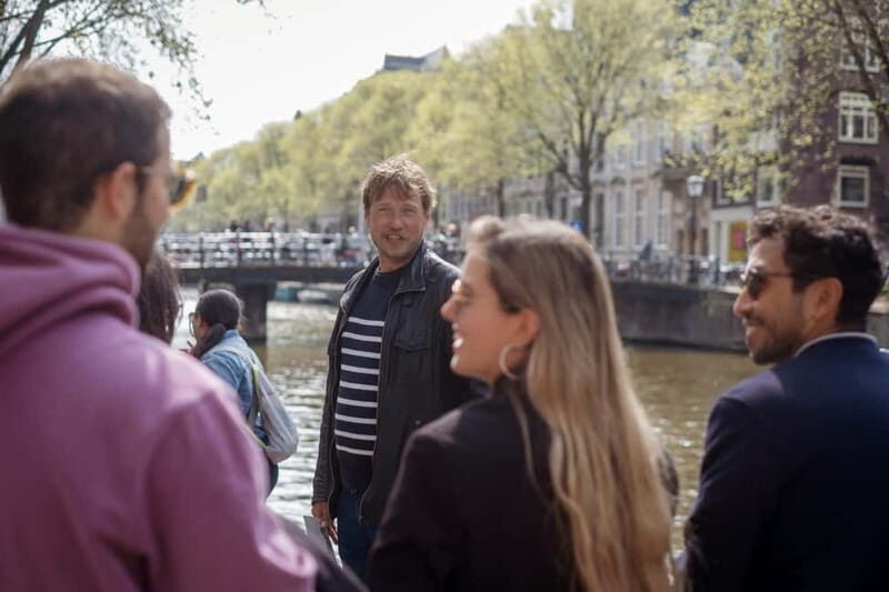 Amsterdam Essentials: From Swamps to Riches - Exploring the Amsterdam Essentials: From Swamps to Riches