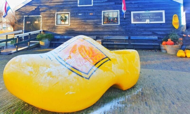 Amsterdam: Giethoorn, Zaandam & Zaanse Schans Tour w/ Pickup - Frequently Asked Questions