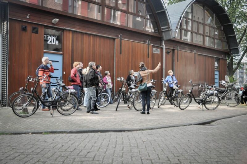 Amsterdam: Guided City Bike Tour in French - FAQs