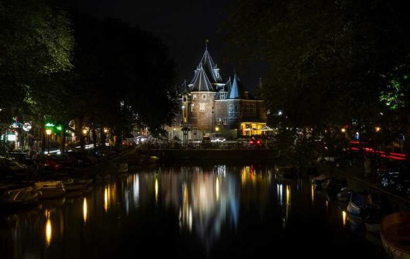 Amsterdam: Haunted History and Ghost Walking Tour - Exploring a Haunted Side of Amsterdam