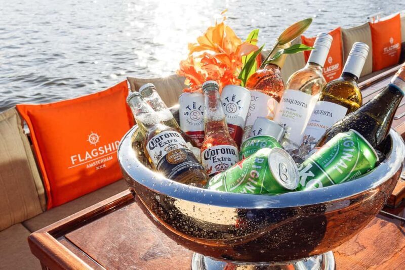 Amsterdam: Heated Canal Cruise with Unlimited Drinks & Bite - Key Points