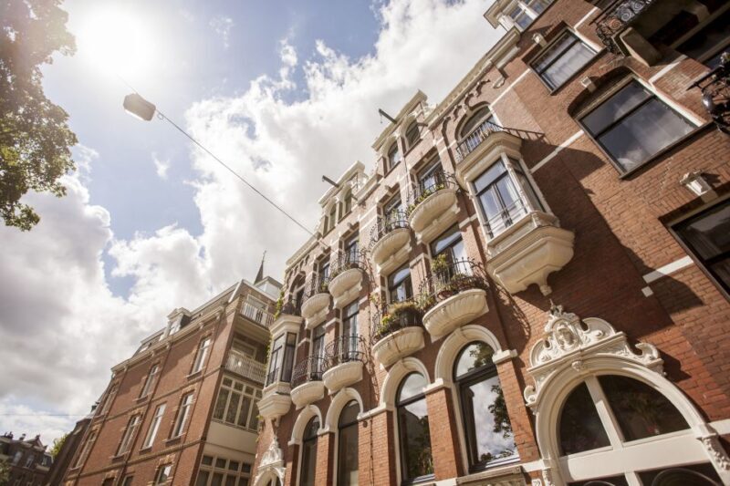 Amsterdam: Hidden Gems & Highlights Guided Bike Tour - Who Should Consider This Tour?