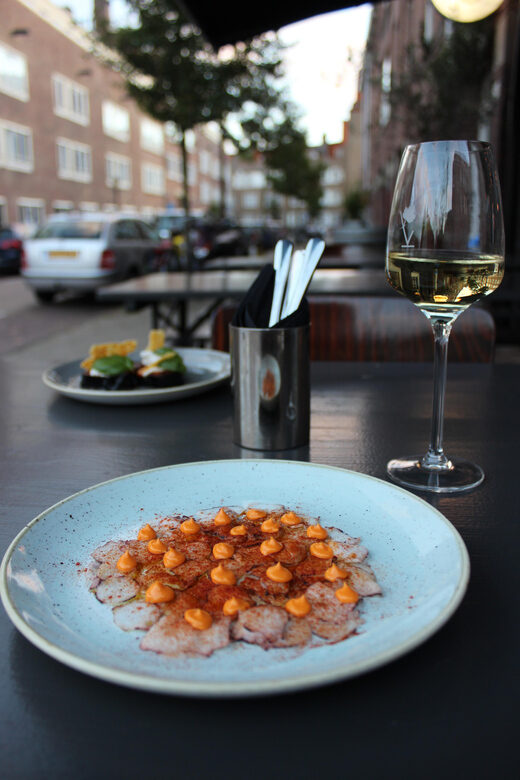 Amsterdam: High Wine at wine bar Paskamer, 3-rounds - The Value and Atmosphere