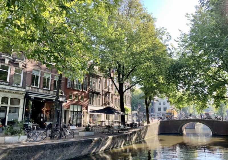 Amsterdam: Jordaan District Tour with a German guide - Starting Point: Anne Frank Monument