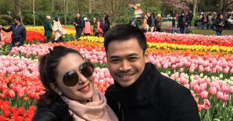 Amsterdam: Keukenhof Tulip Garden and Giethoorn Experience - Who is This Tour Best Suited For?