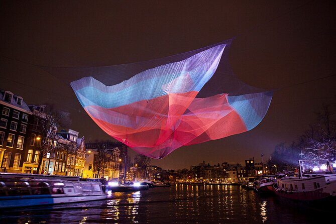 Amsterdam Light Festival: Canal Cruise + Snack & Unlimited Drinks - Key Points